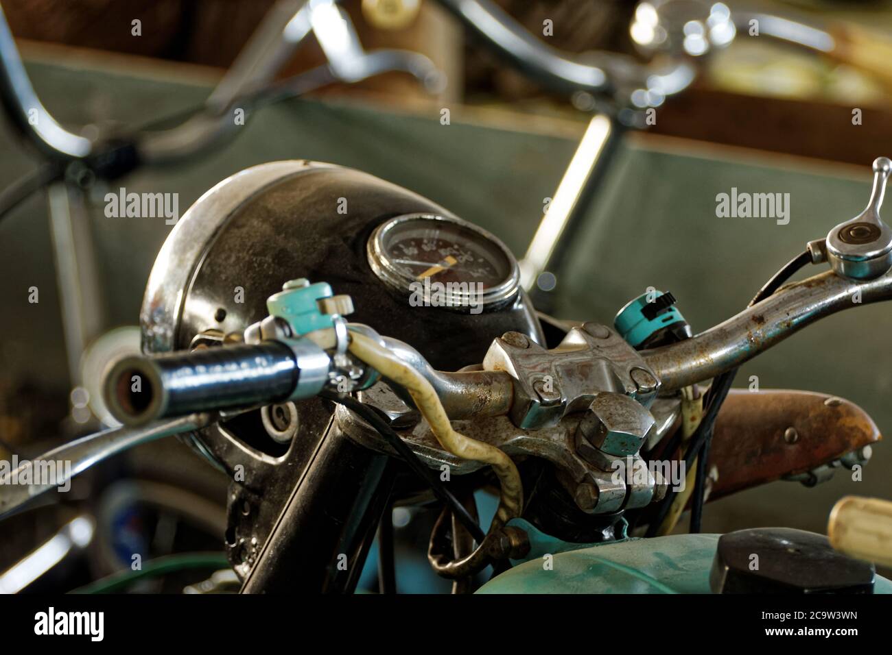 Old motorcycles hi-res stock photography and images - Alamy