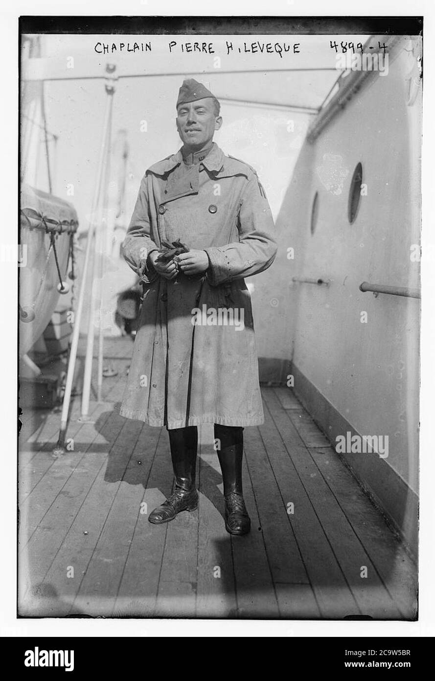 Chaplain Black and White Stock Photos & Images - Alamy