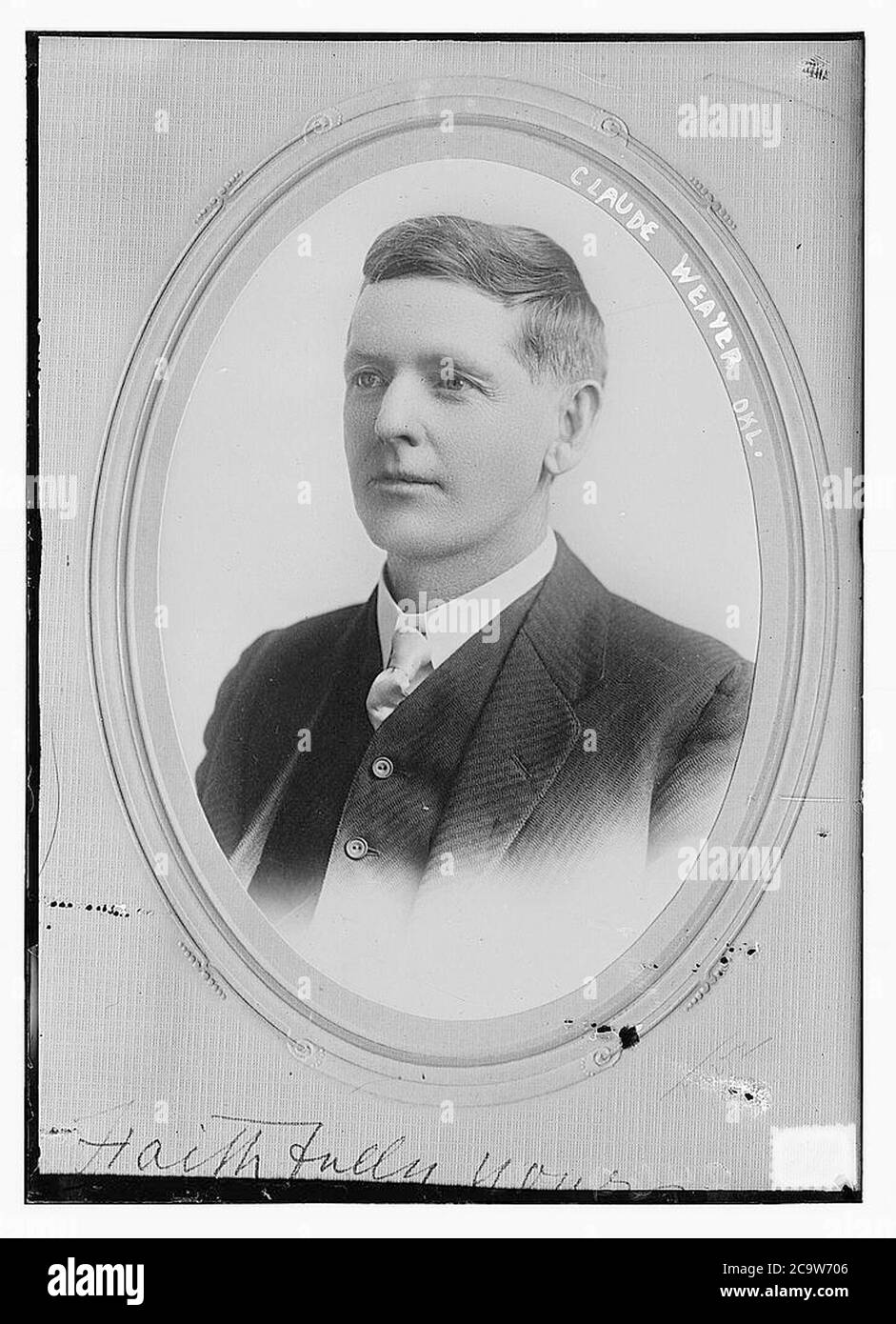 Old weaver Cut Out Stock Images & Pictures - Alamy