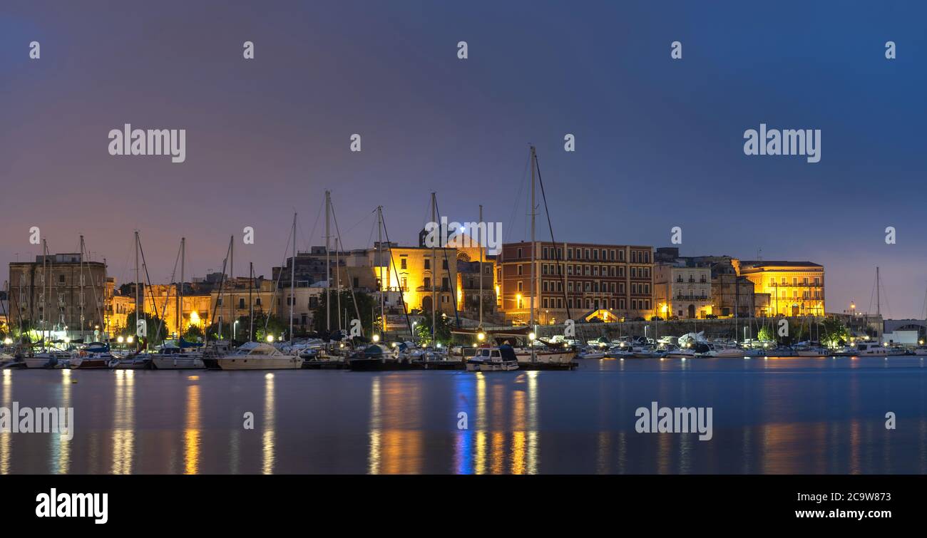 Puglia taranto beach hi-res stock photography and images - Alamy