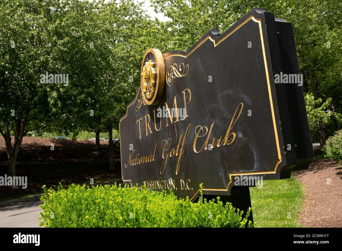Sterling, Virginia. 2nd Aug, 2020. The sign for Trump National Golf ...