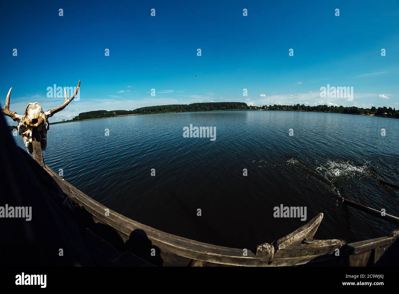 Viking longboat side view hi-res stock photography and images - Alamy