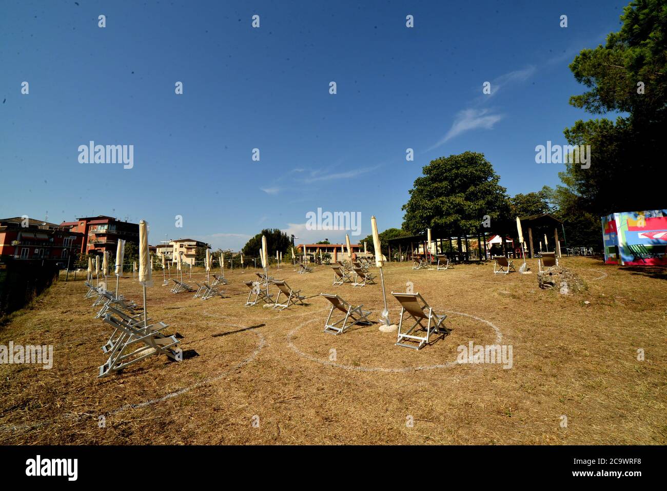 Una delle spiagge urbane ( Torre Maura)organizzate ed allestite dal ...