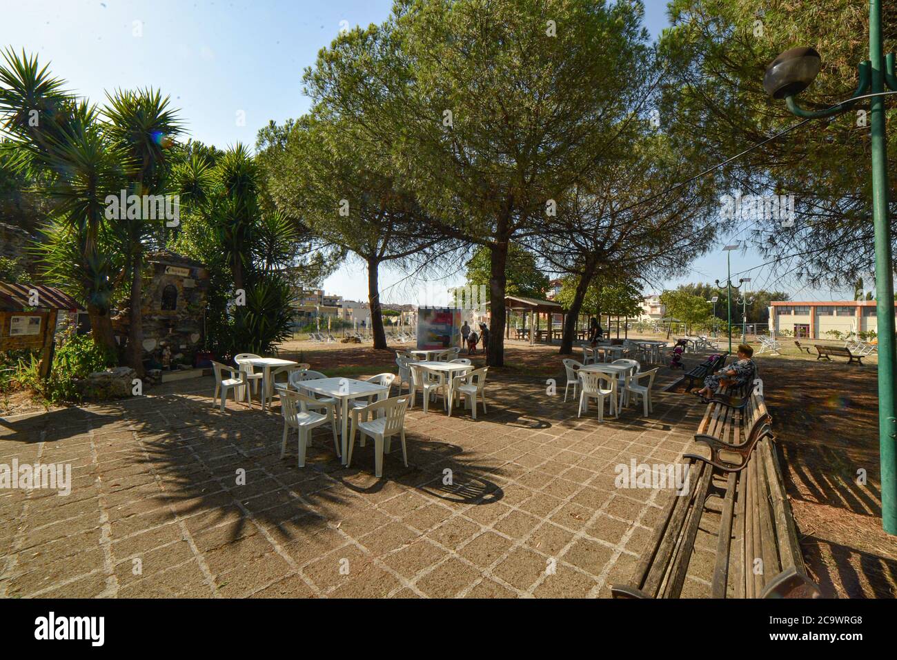 Una delle spiagge urbane ( Torre Maura)organizzate ed allestite dal ...