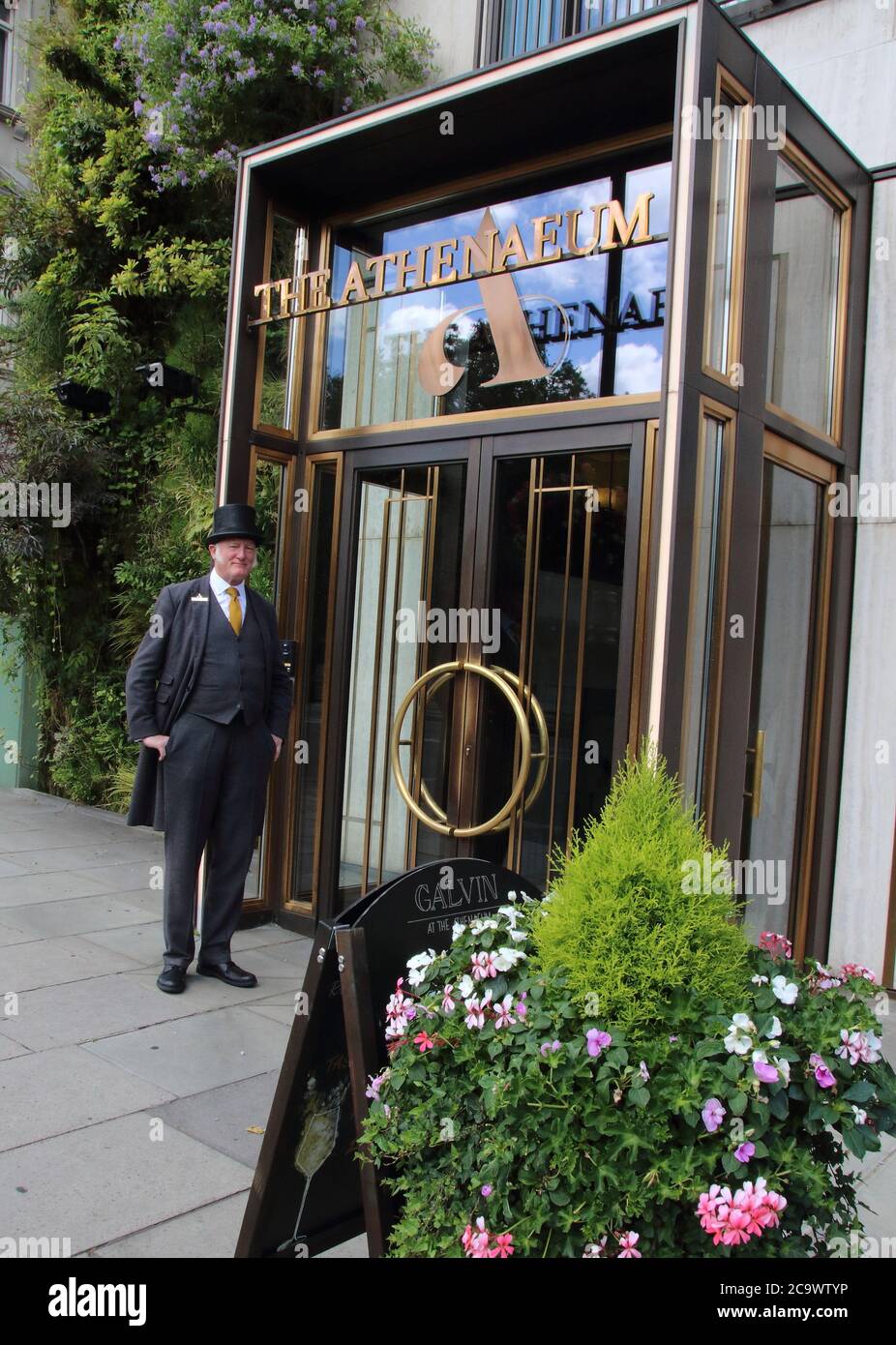 A doorman of the Athenaeum hotel stands at the entrance.Many of London ...