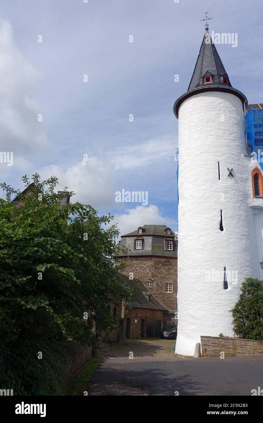 Wildenburg, historische Burg in der Eifel, Hellenthal, Nordrhein-Westfalen, Deutschland Stock ...