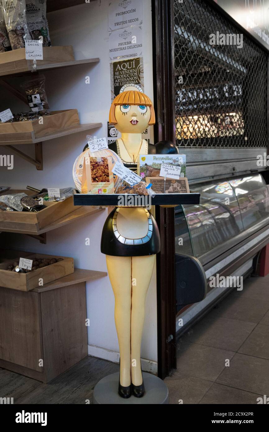 Medieval waitress hi-res stock photography and images - Alamy