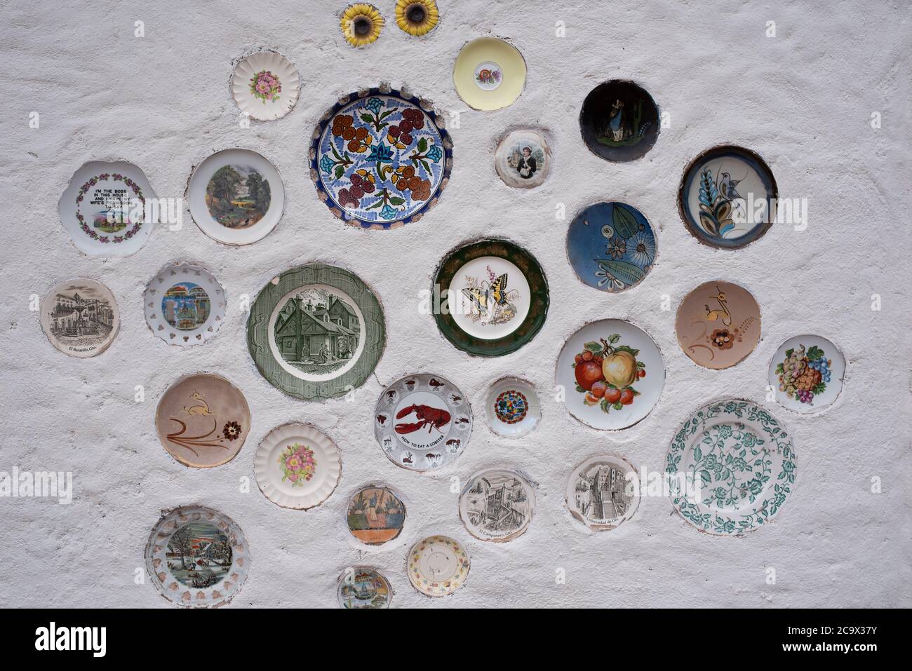 Wall plates hi-res stock photography and images - Alamy
