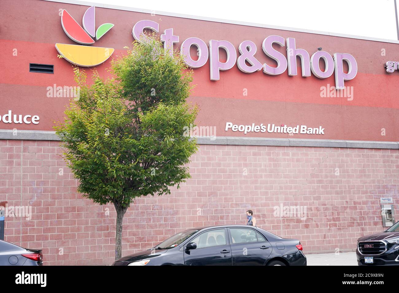 NEW YORK, NY – AUGUST 2: A view of Stop & Shop Supermarket on August 2 ... NEW YORK, NY – AUGUST 2: A view of Stop & Shop Supermarket on August 2 ...