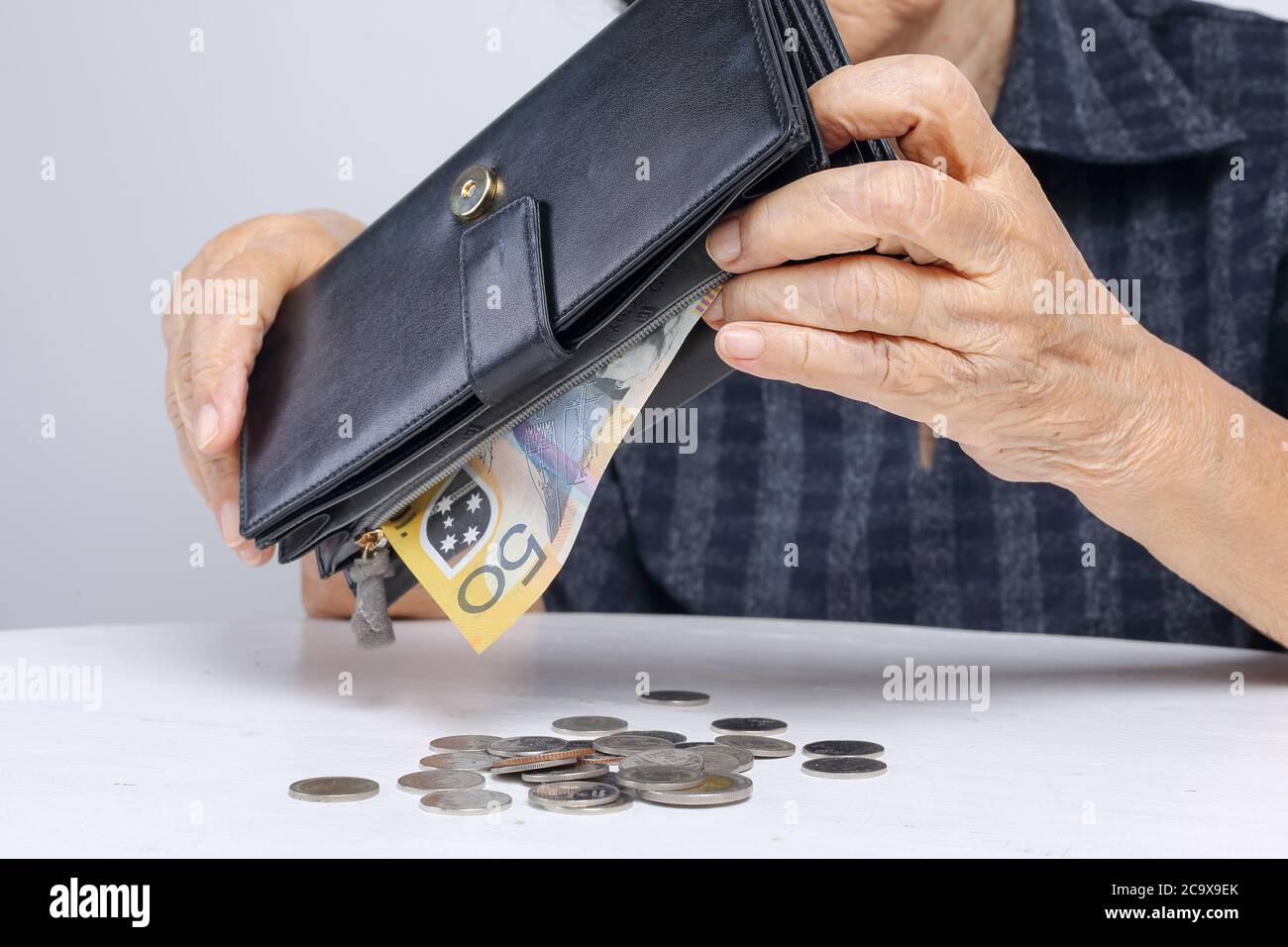 Elderly money trouble hi-res stock photography and images - Alamy