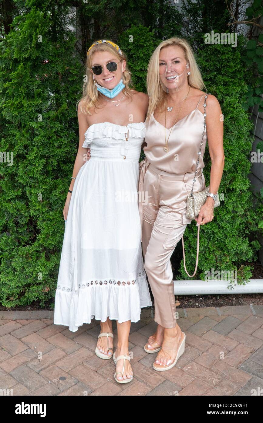 Avery singer hi-res stock photography and images - Alamy