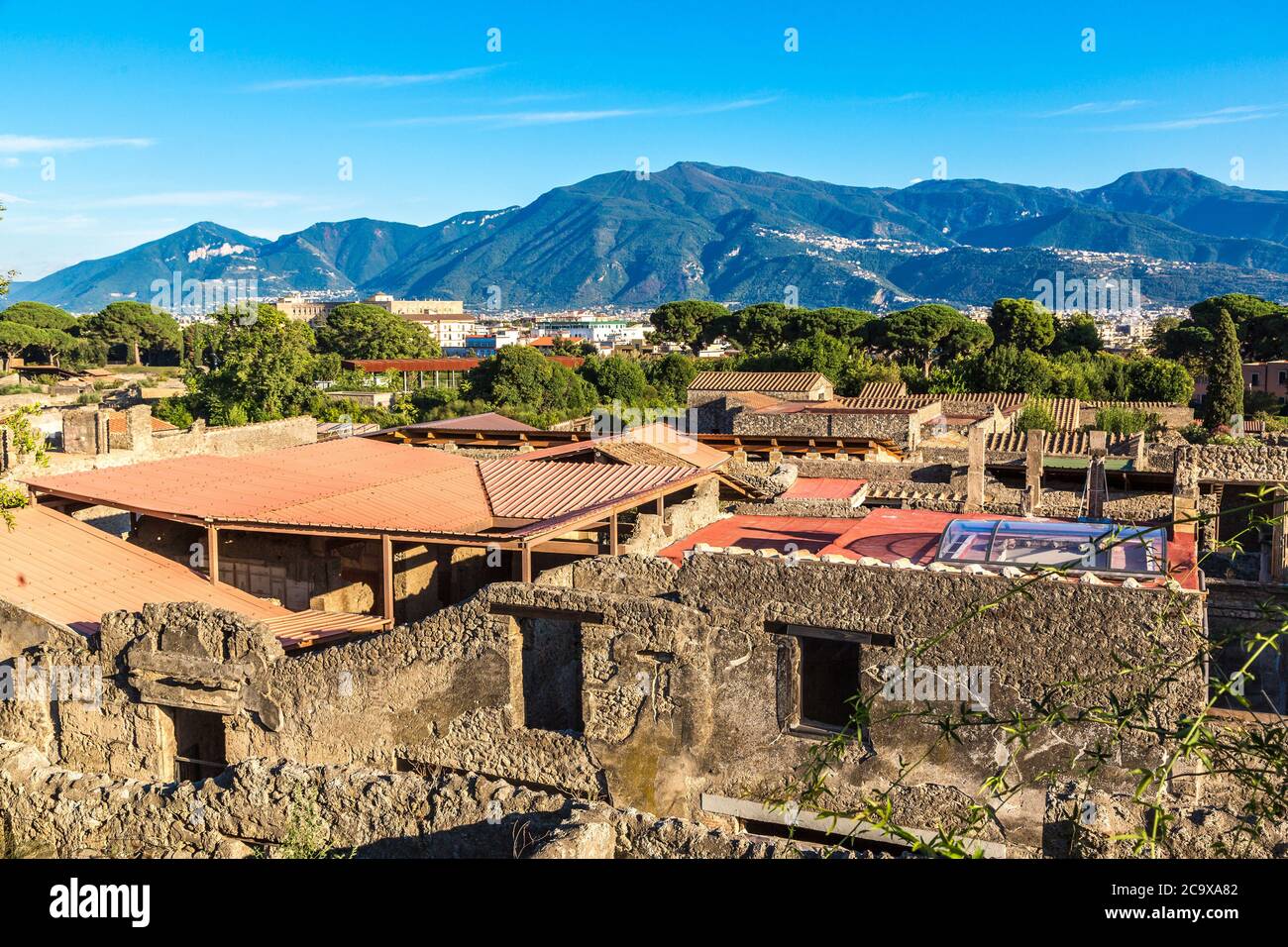 Pompeii city destroyed in 79BC by the eruption of Mount Vesuvius Stock ...