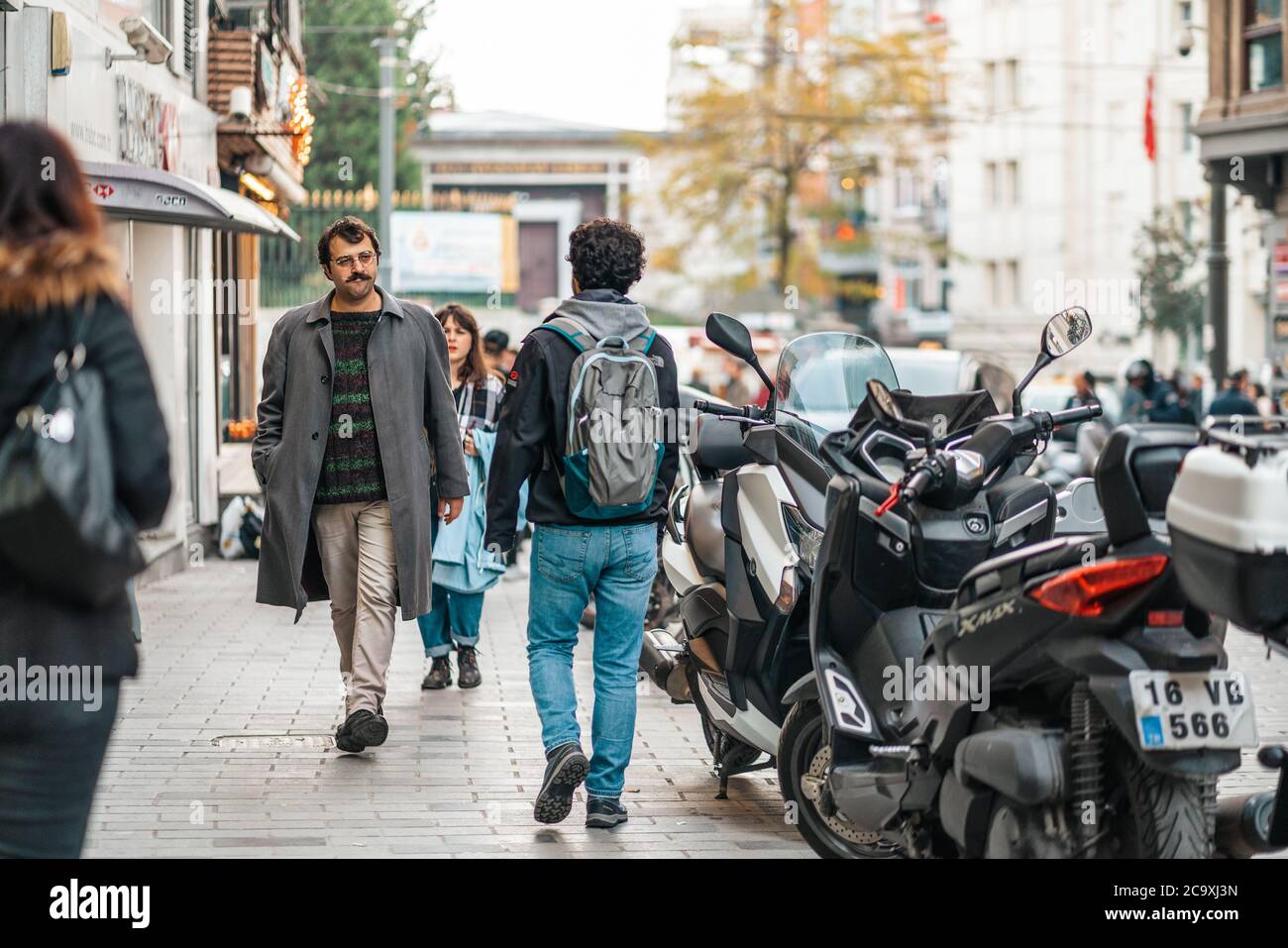 Vintage mopeds hi-res stock photography and images - Alamy