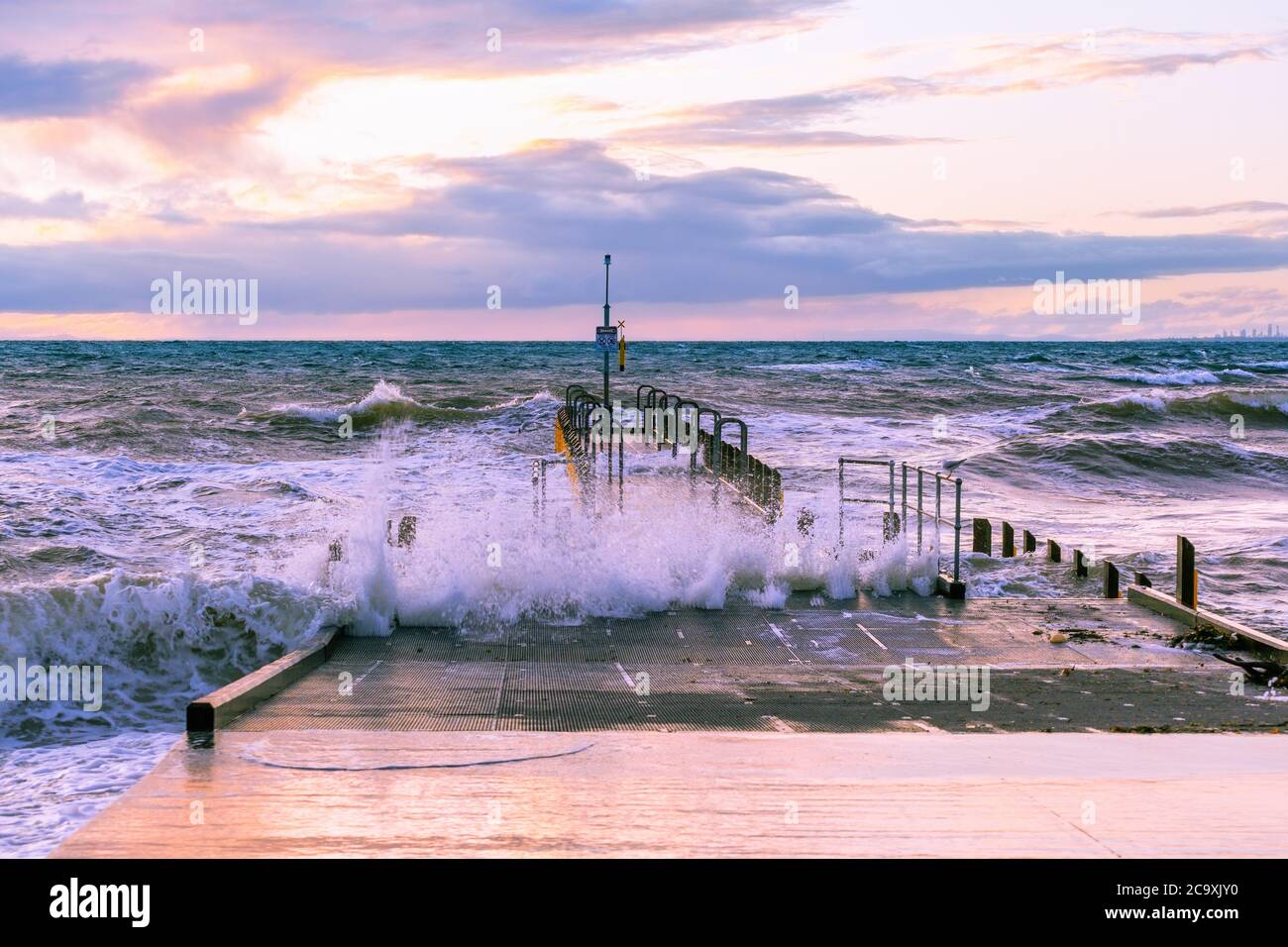 Waves hit shore hi-res stock photography and images - Alamy