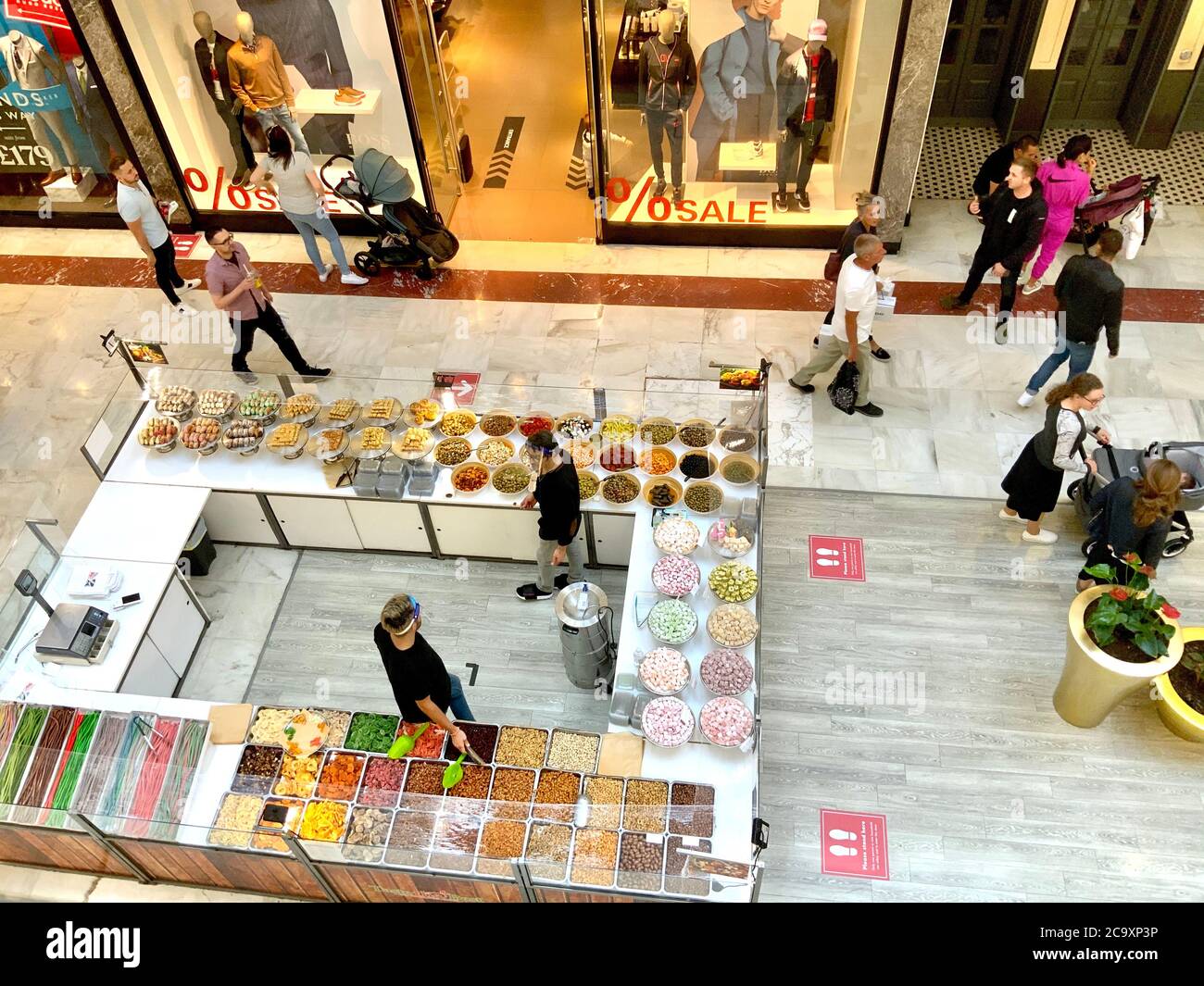 Interior brent cross shopping centre hi-res stock photography and ...