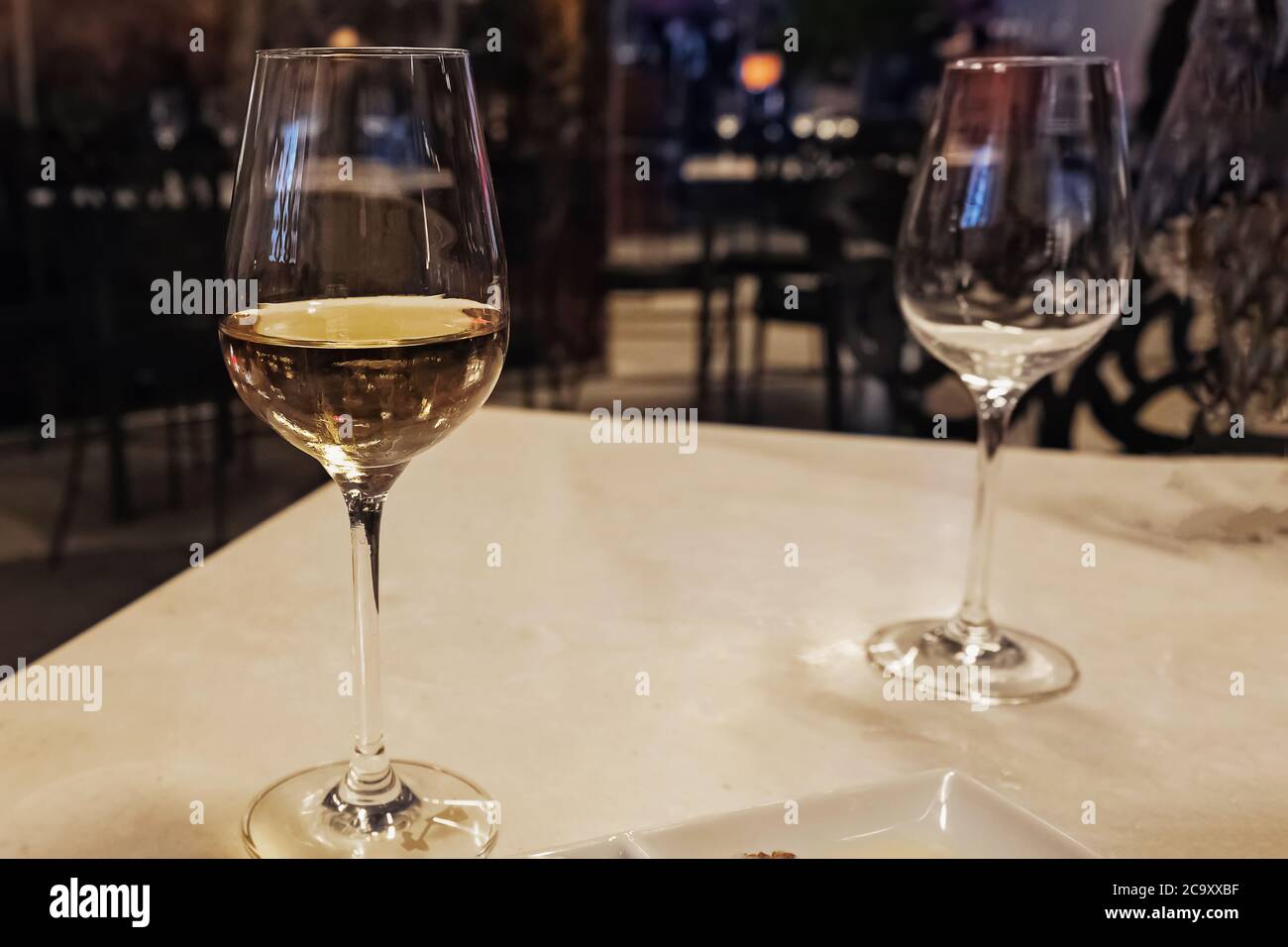 Tasting white wine indoor hi-res stock photography and images - Alamy