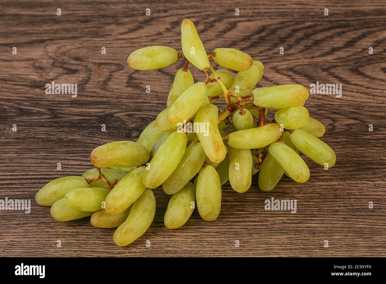 Fresh sweet tasty Green Grape heap Stock Photo - Alamy