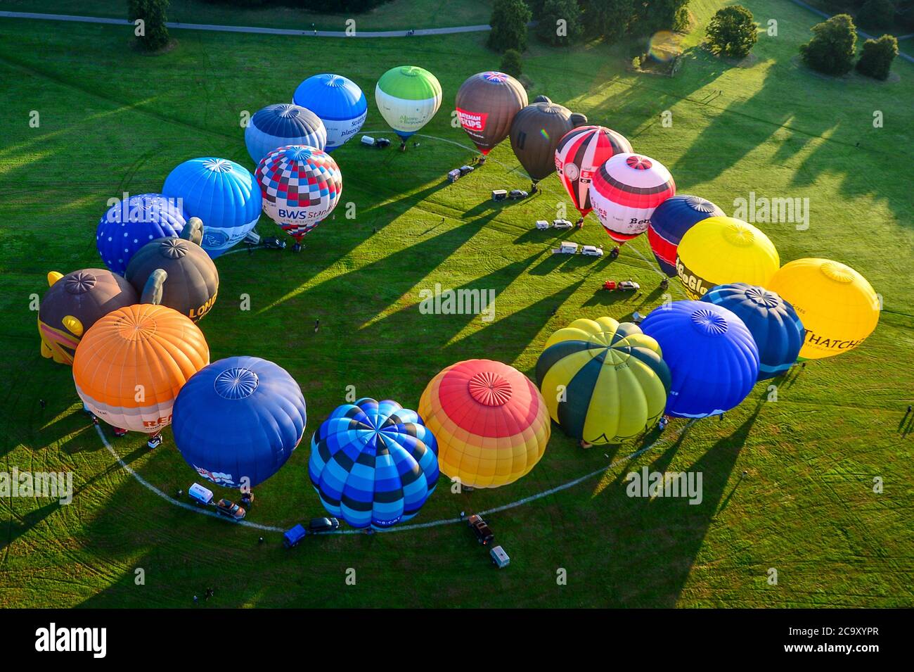 43 balloon teams taking part hi-res stock photography and images - Alamy