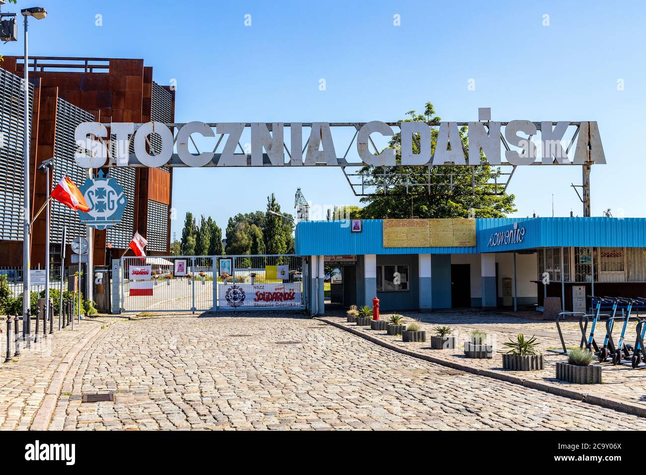 Gdansk shipyard strike hi-res stock photography and images - Alamy