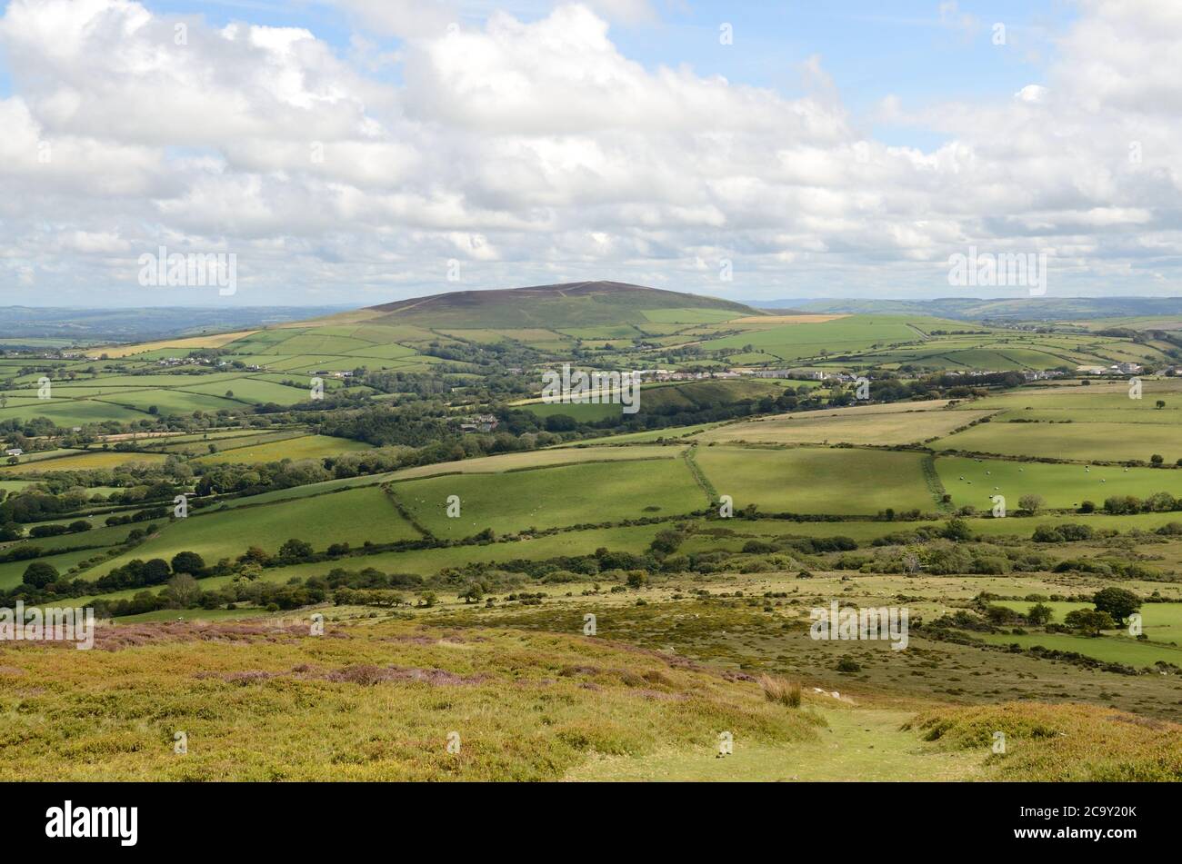 Hills and mountains of wales hi-res stock photography and images - Alamy