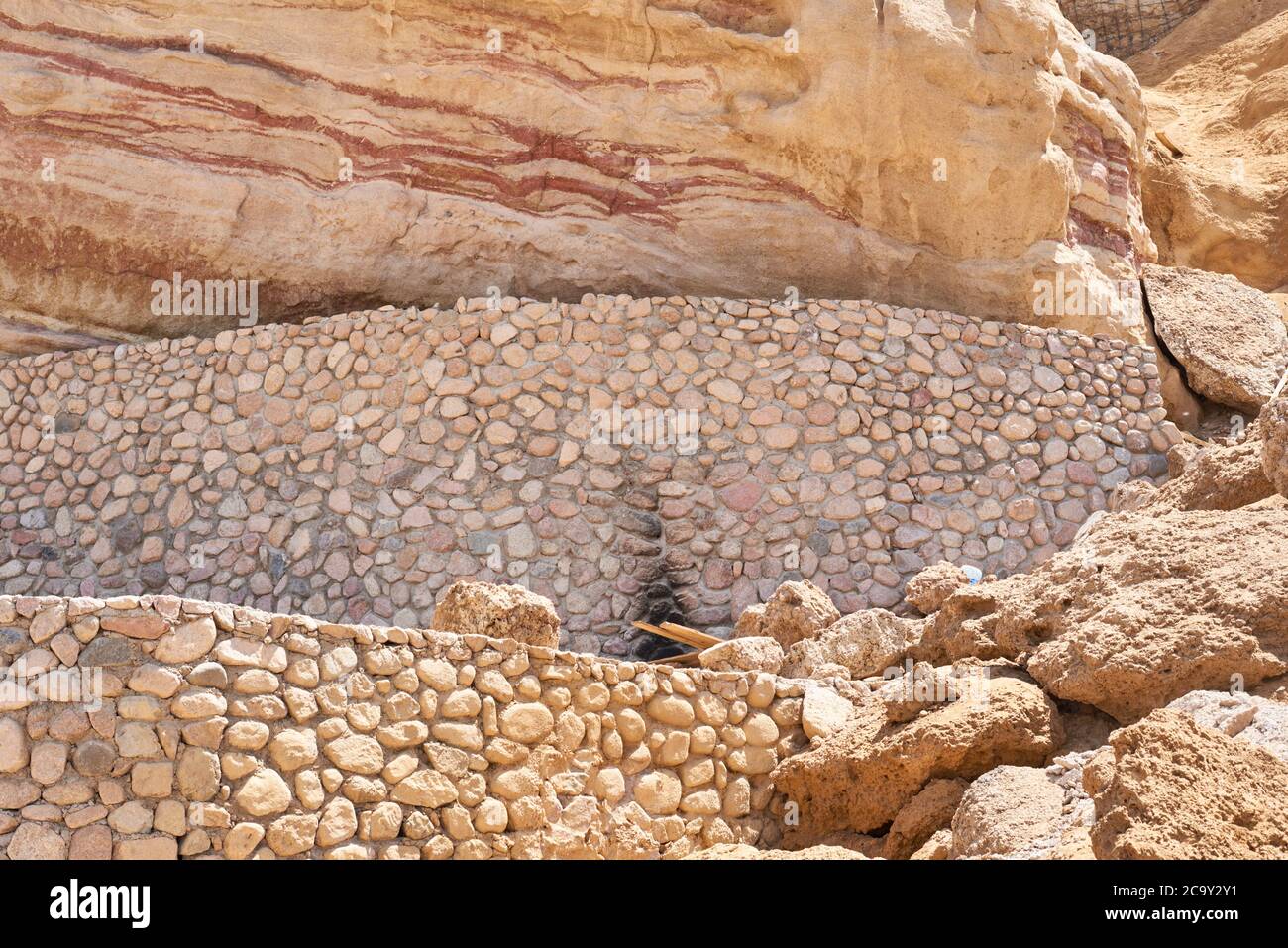Geological underground layers soil hi-res stock photography and images ...