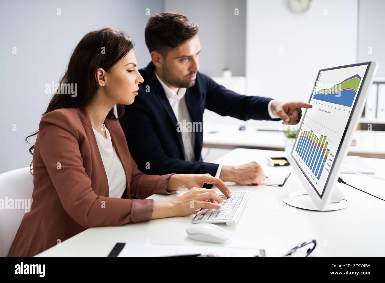 Businessman working charts graphs hi-res stock photography and images ...