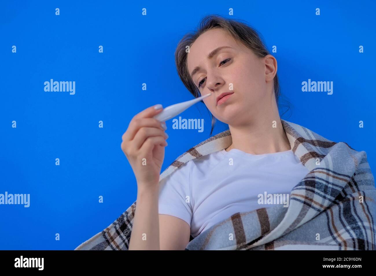 Thermometer in the wall hi-res stock photography and images - Alamy