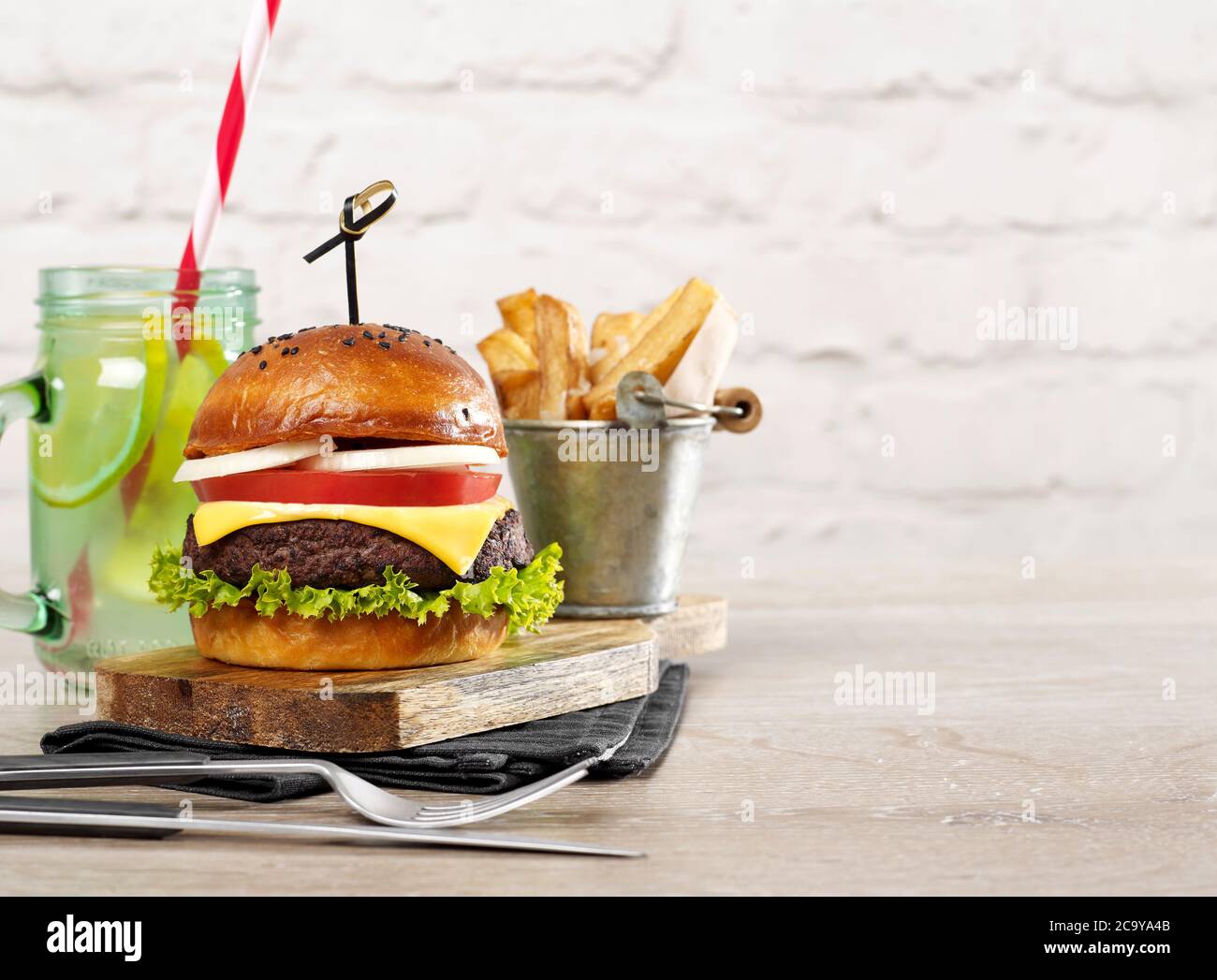 Burger and lemonade Stock Photo - Alamy