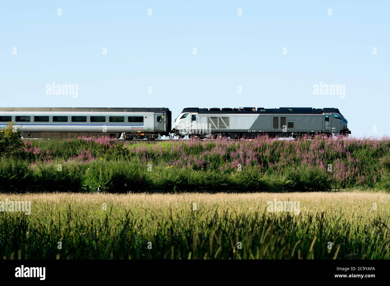 Chiltern Railways Mainline train powered by a class 68 diesel ...