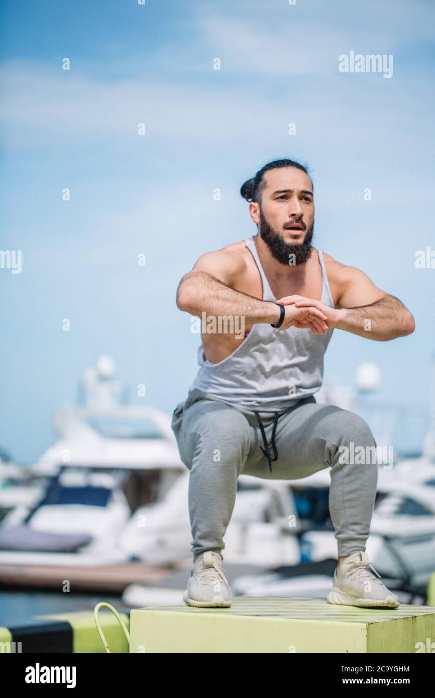 Squat box jumps hi-res stock photography and images - Alamy