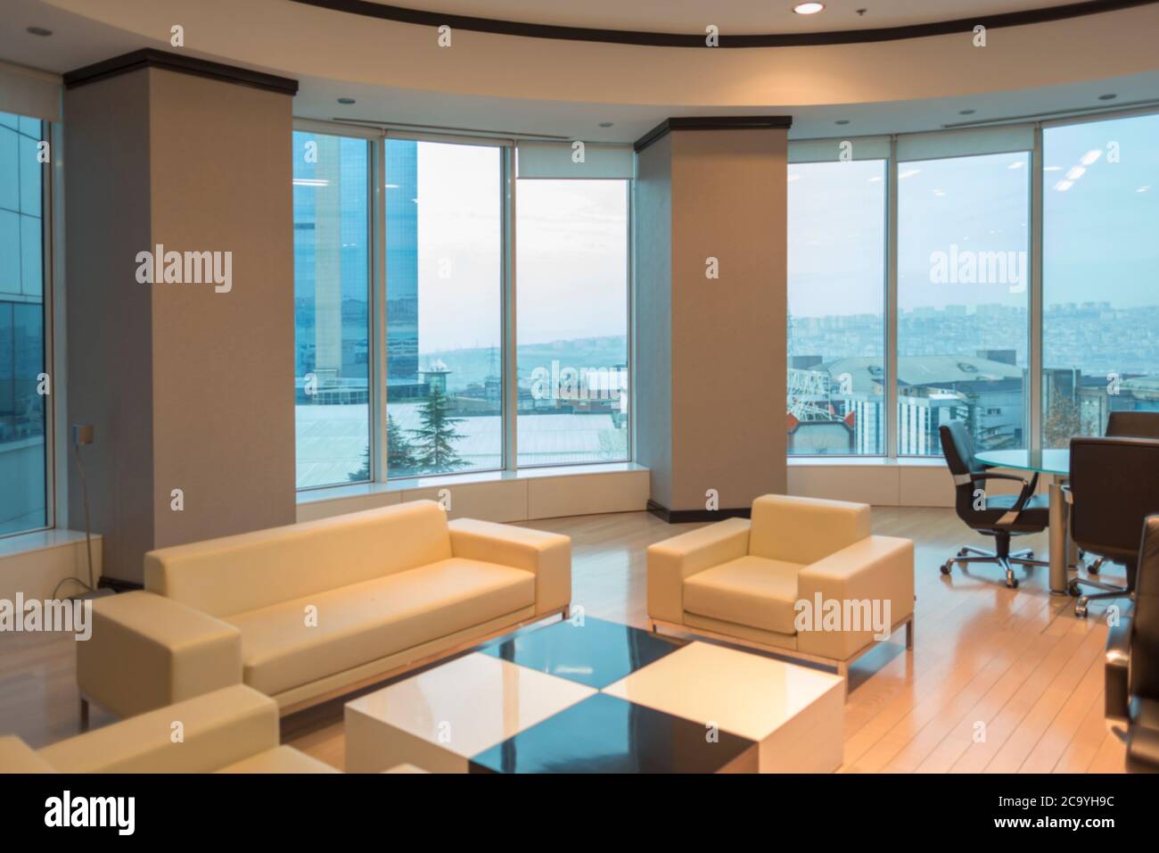 Motion office work interior hi-res stock photography and images - Alamy