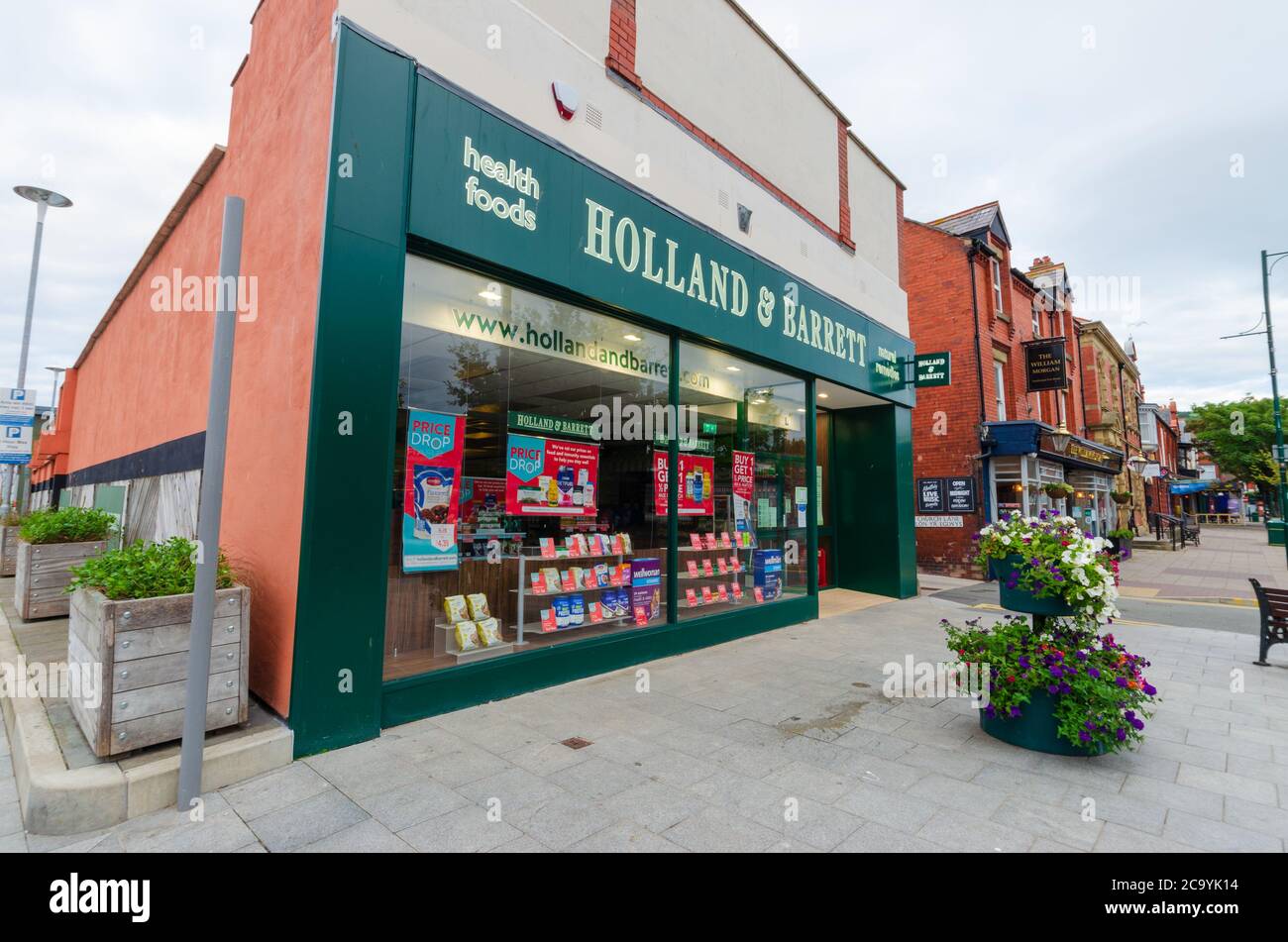 Prestatyn high street hi-res stock photography and images - Alamy