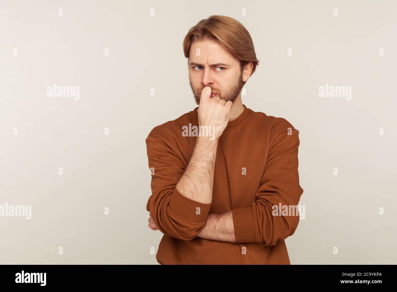Difficult choice hi-res stock photography and images - Alamy