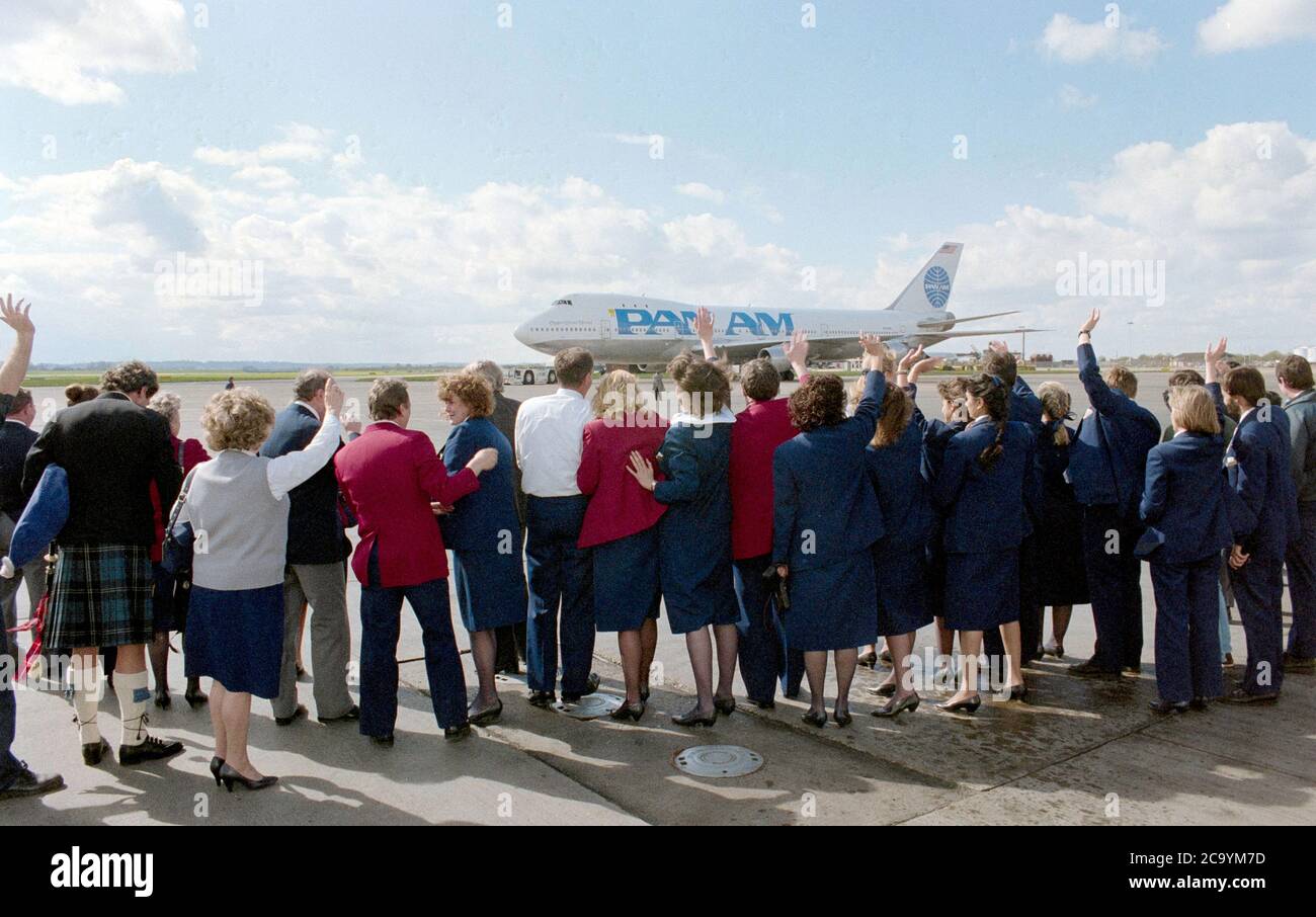 Pan American 747 Jumbo jet departs Heathrow Airport, London for the ...