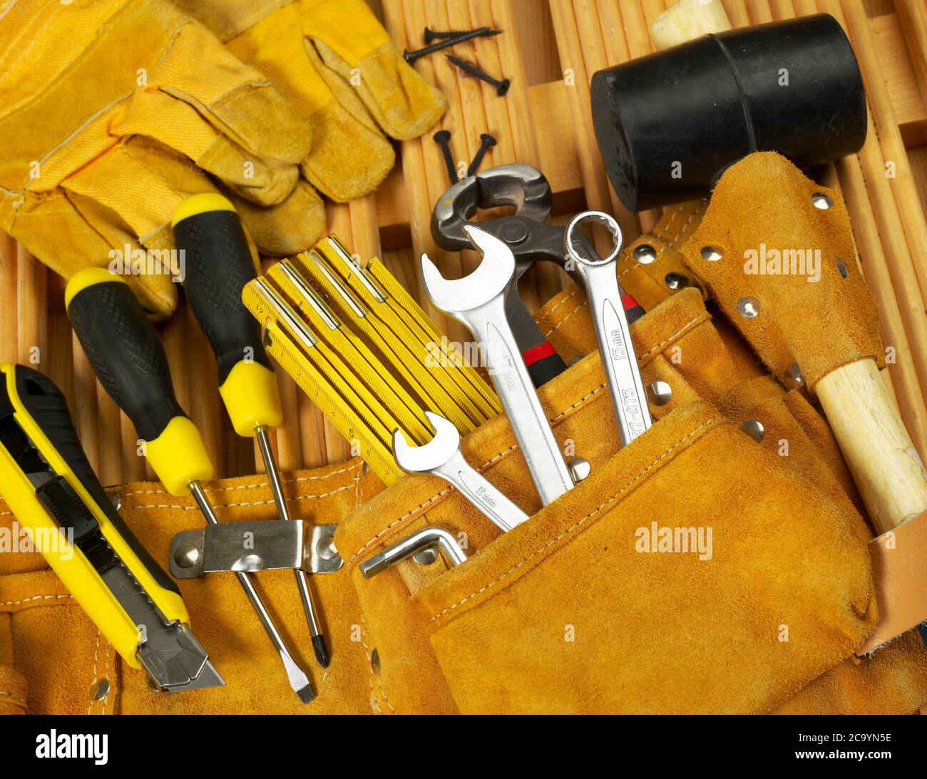 Tool belt tools hi-res stock photography and images - Alamy