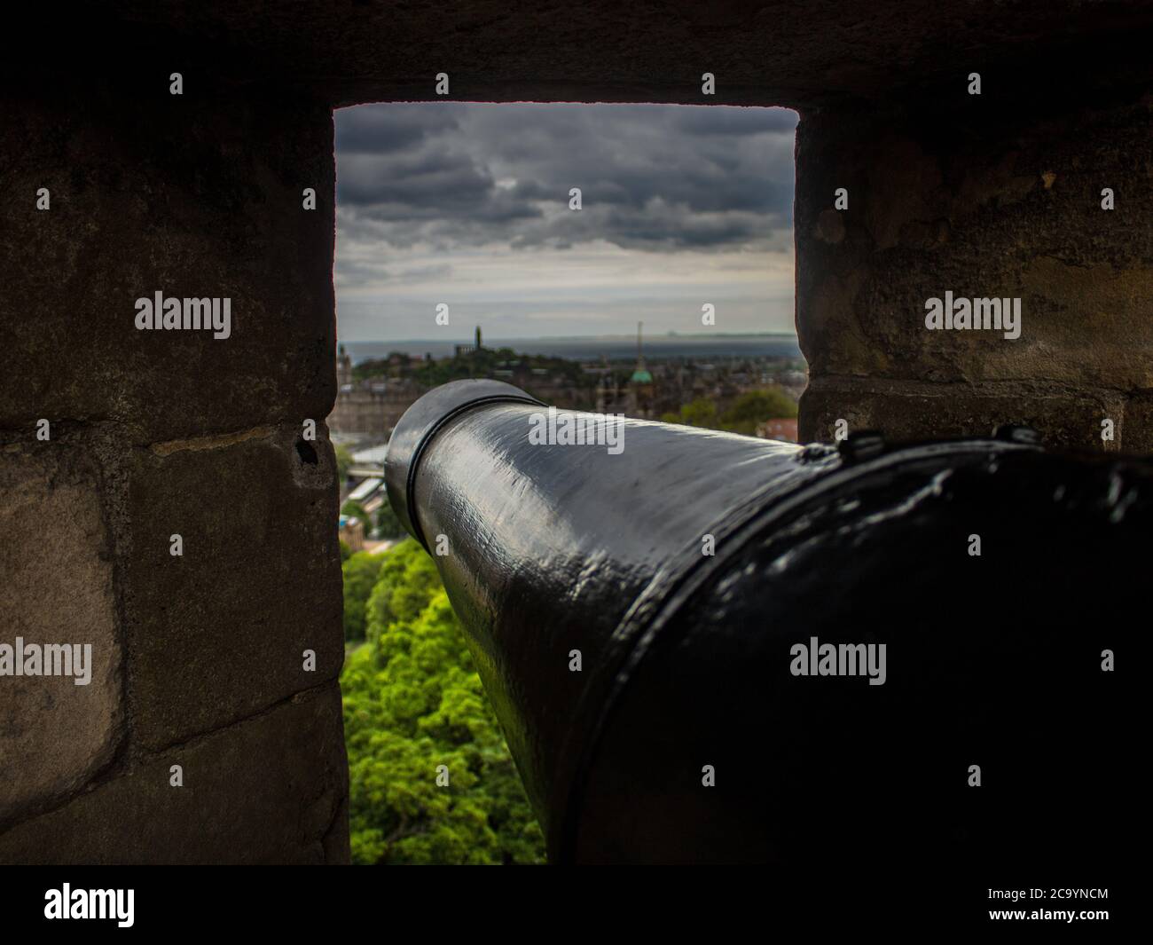Old cannon gun hi-res stock photography and images - Alamy