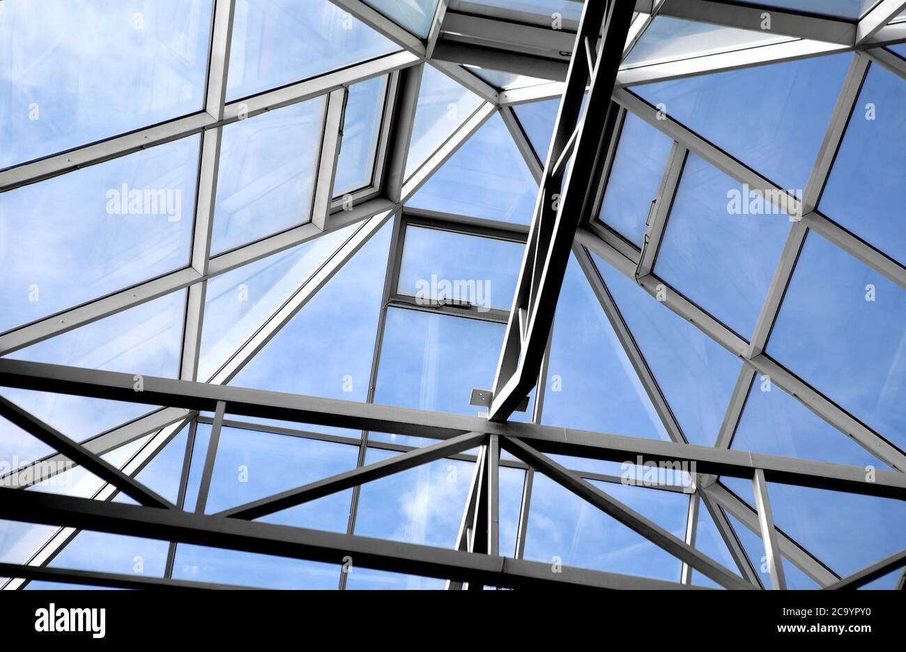 Concentric windows hi-res stock photography and images - Alamy