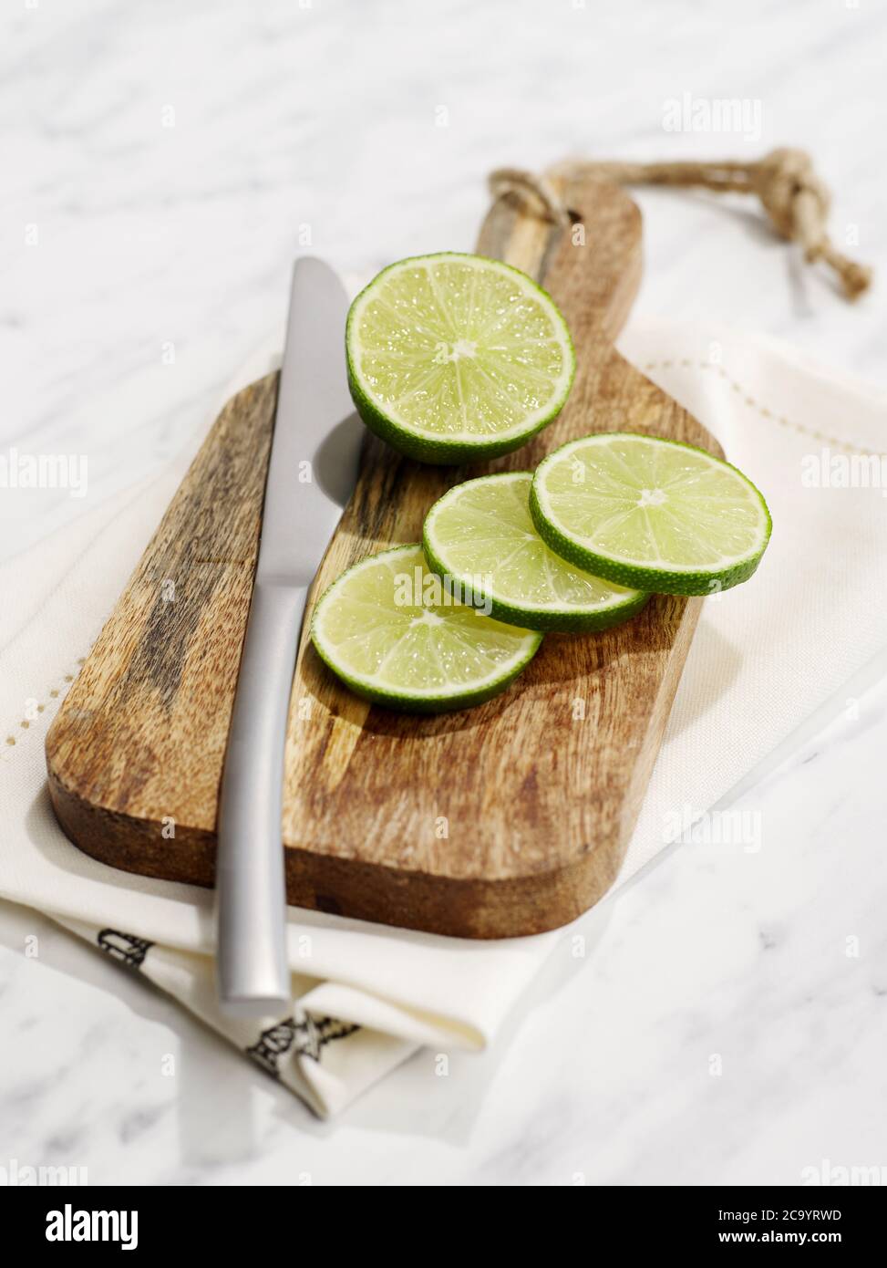 Cutting up lime kitchen knife hi-res stock photography and images - Alamy