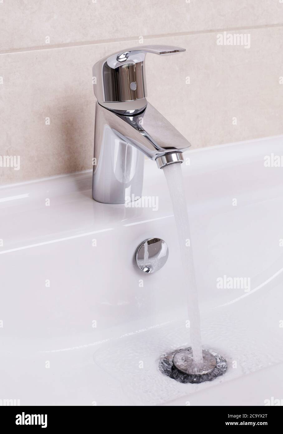 Water tap no water empty hi-res stock photography and images - Alamy