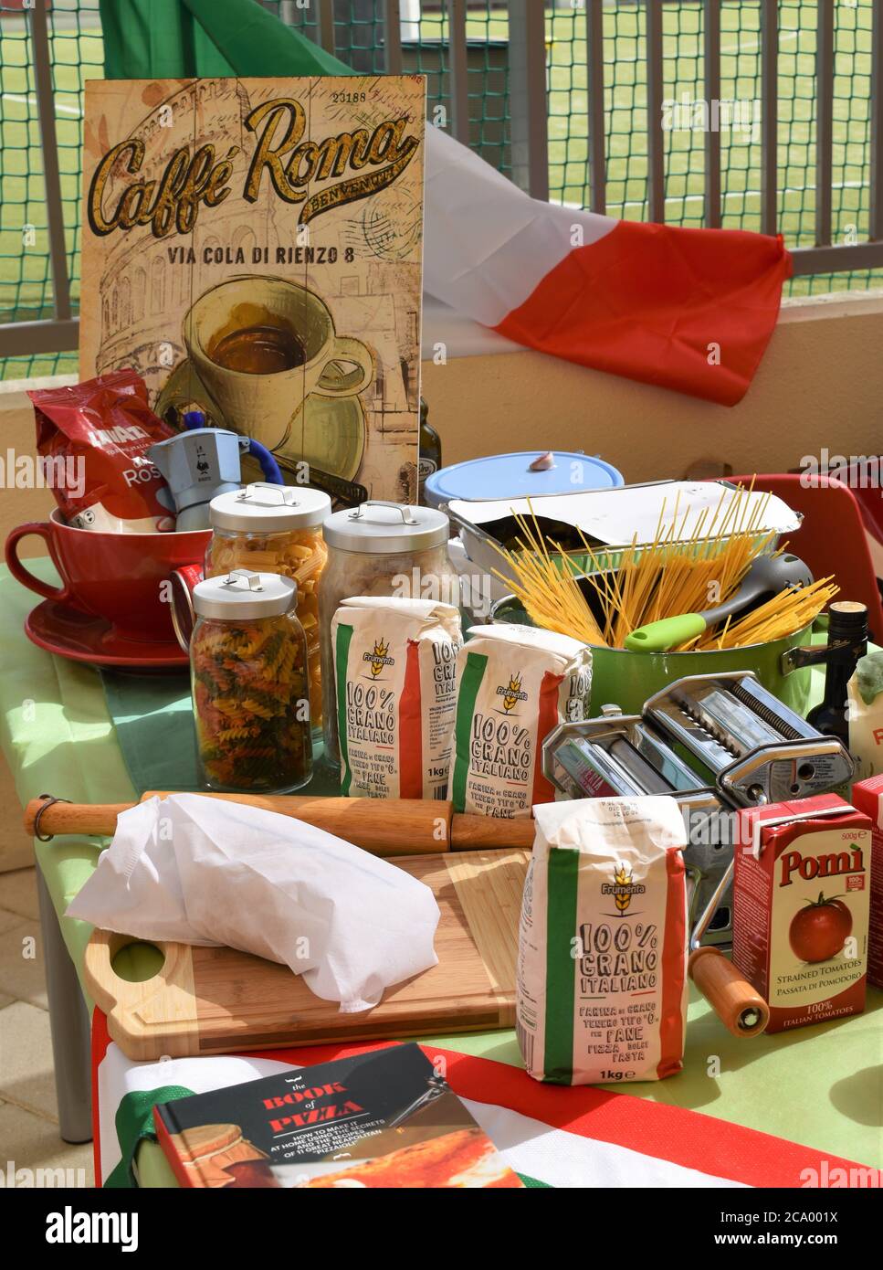 Italian flag food hi-res stock photography and images - Alamy