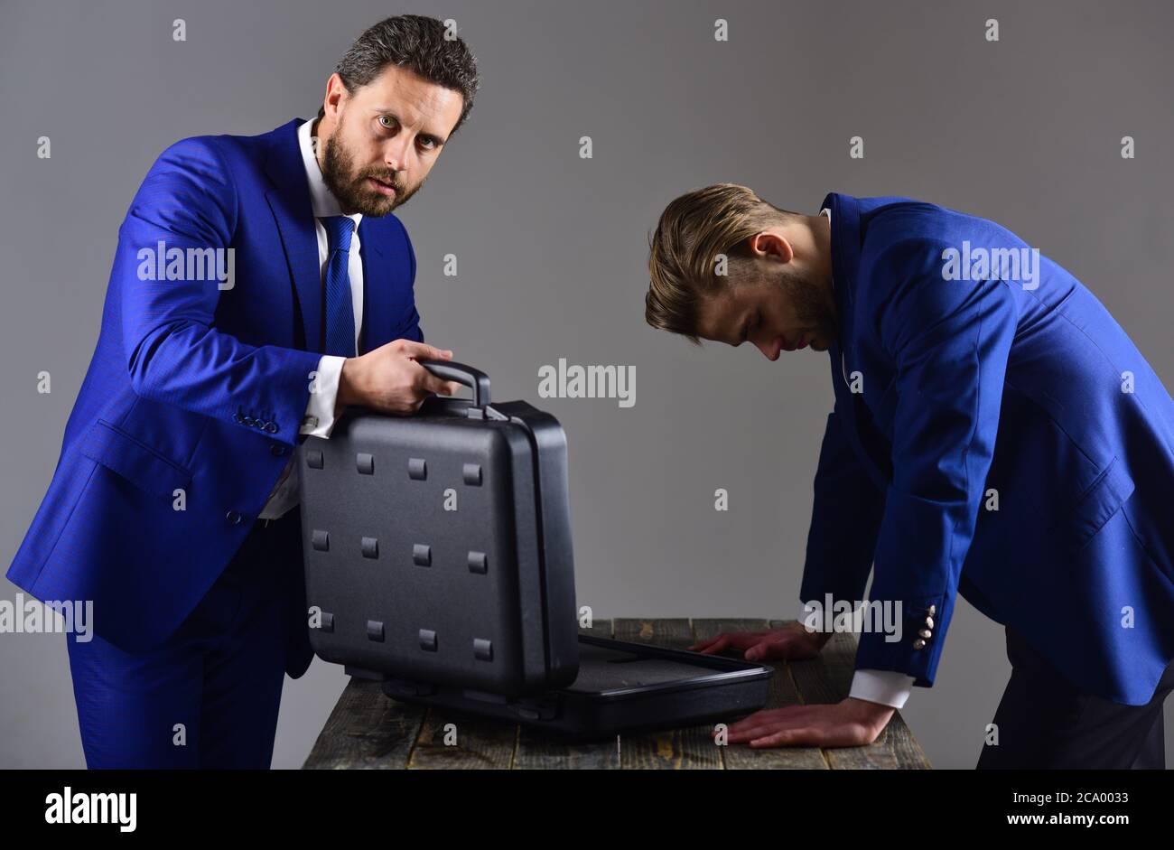 Handover bribe hi-res stock photography and images - Alamy
