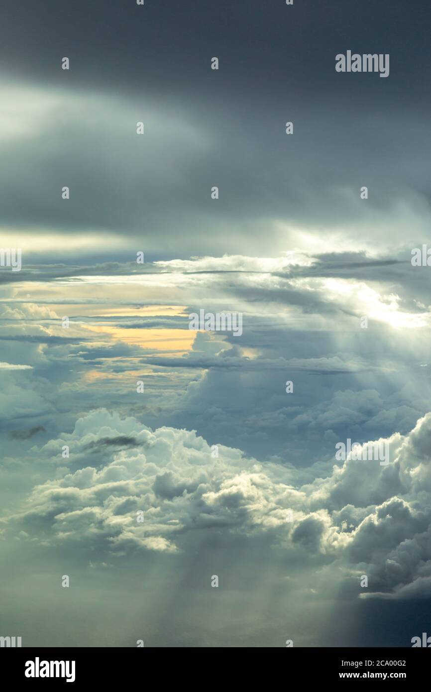 Flightdeck window hi-res stock photography and images - Alamy