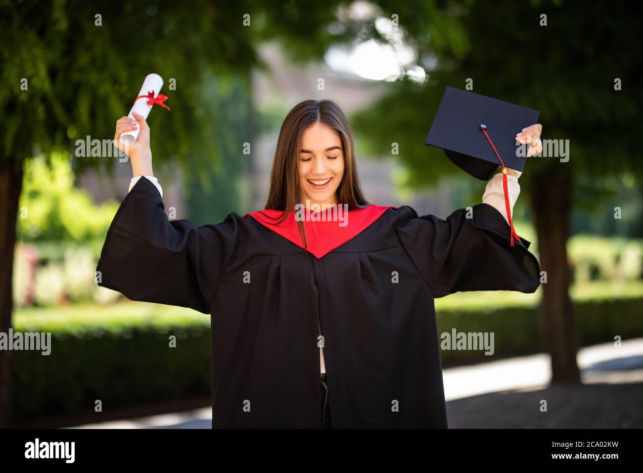Woman portrait on her graduation day. University. Education, graduation ...