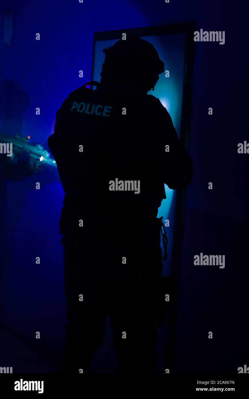 Police arresting man hi-res stock photography and images - Alamy