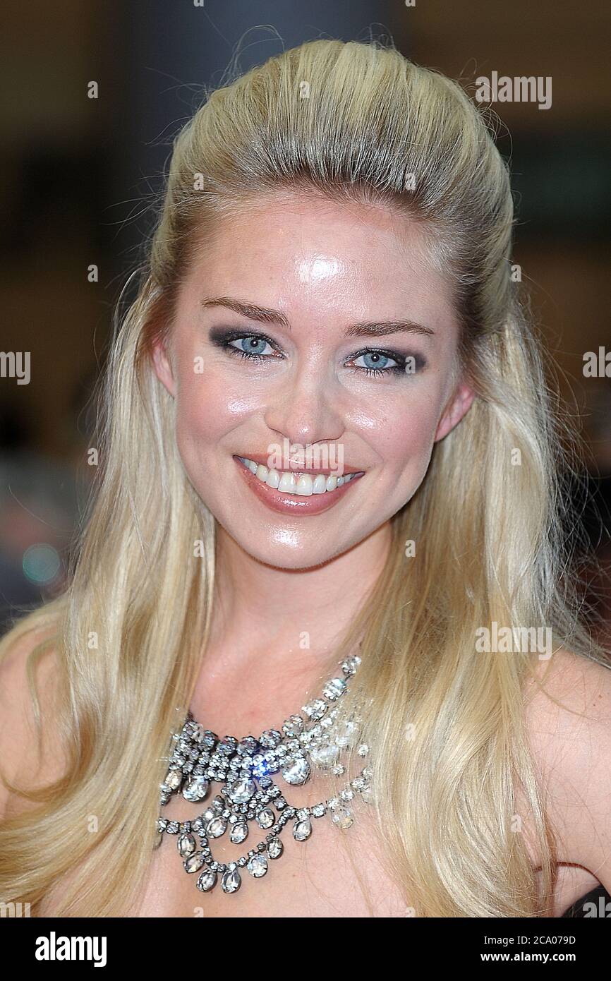 Noelle Reno attends The World Premiere of Larry Crowne, Vue Westfield ...