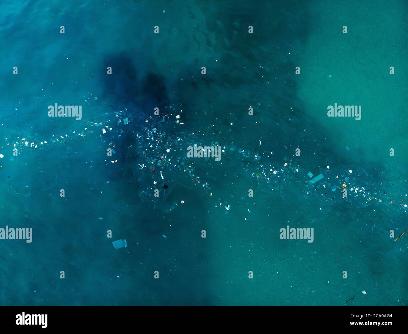 Ocean trash aerial hi-res stock photography and images - Alamy