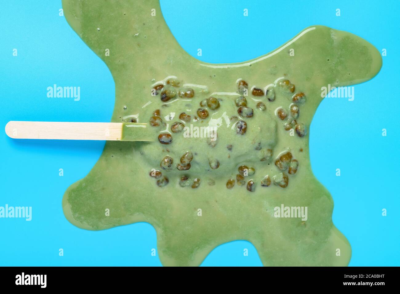 Half mung bean hi-res stock photography and images - Alamy