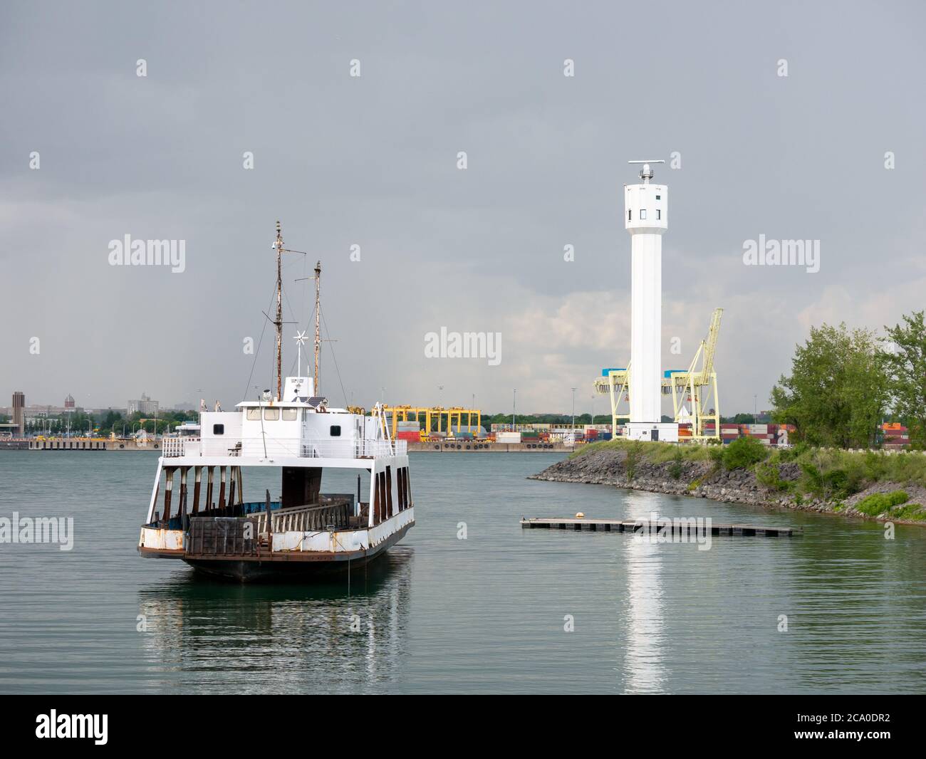 Old rusty abandoned ferry hi-res stock photography and images - Alamy