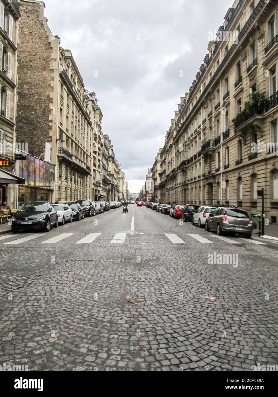 Parisian architecture france hi-res stock photography and images - Alamy