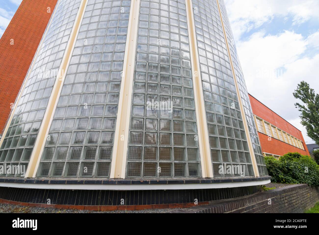 Architecture by Willem Marinus Dudok, Snellius school in Hilversum ...
